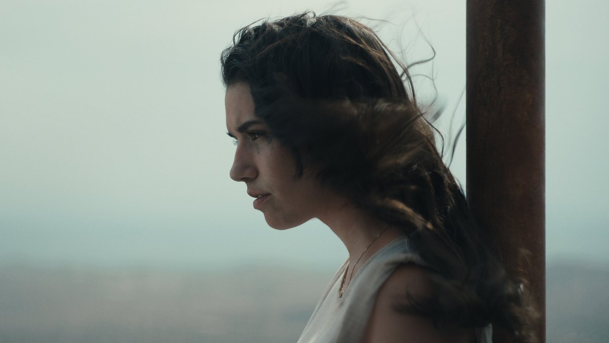 'Fall' Ending, Explained - What Is Hunter's Big Secret? Does Becky ...