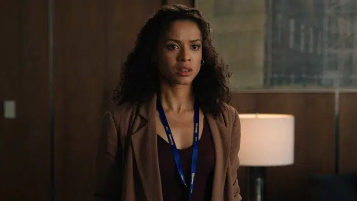 'Surface' Season 1: Ending, Explained - Why Did Sophie Jump From The Boat? What To Expect From ...