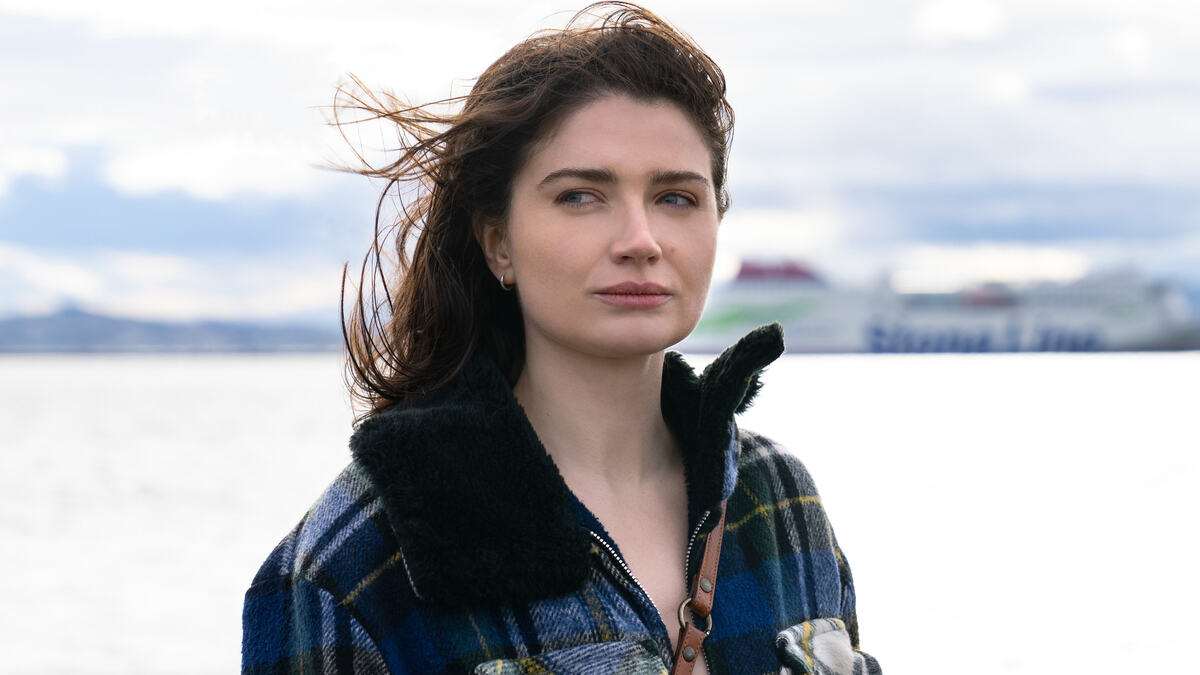 'Bad Sisters' Episode 8 Recap And Ending Explained: Who Does Becka Lock ...