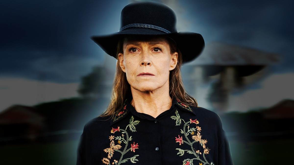 June Hart In 'The Lost Flowers of Alice Hart': Why Did June Hide The ...